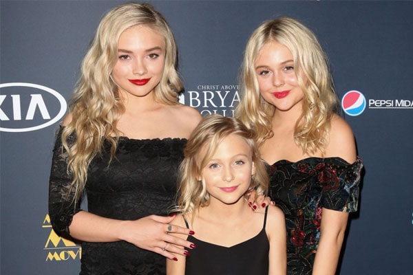 Emily Alyn Lind Bio - Net Worth, Boyfriend, Parents | eCelebritySpy