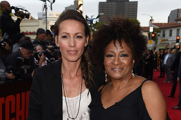 Alex Niedbalski is Wanda Sykes' Wife and Baby Mama Of Twin Daughters ...
